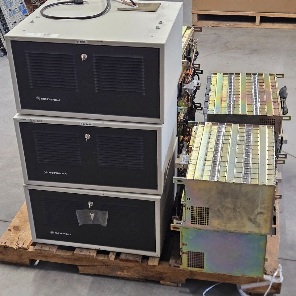 Lot of 10 Motorola Quantar T5365A Repeaters | eBay