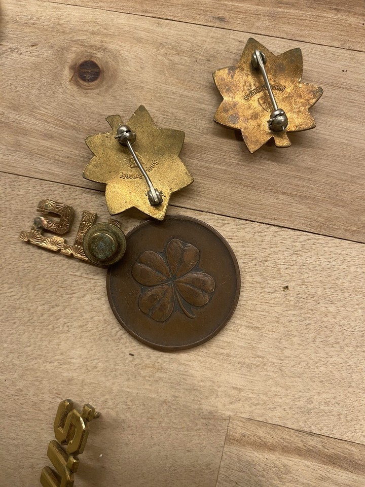 Lot Of Ww1 -Ww2 Pins And Emblems Patches Dog Tags Nice Lot | eBay