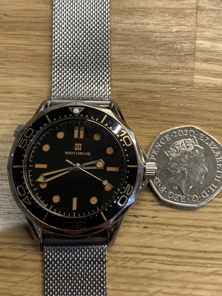 Homage 007 James Bond. No Time To Die quartz watch Milanese mesh strap ...