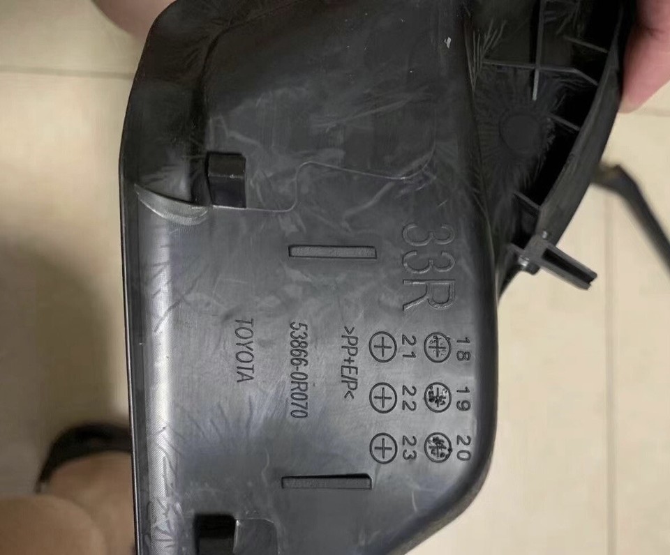 OEM 53866-0R051/53866-0R052 | TOYOTA OEM Right Front Fender to Cowl ...