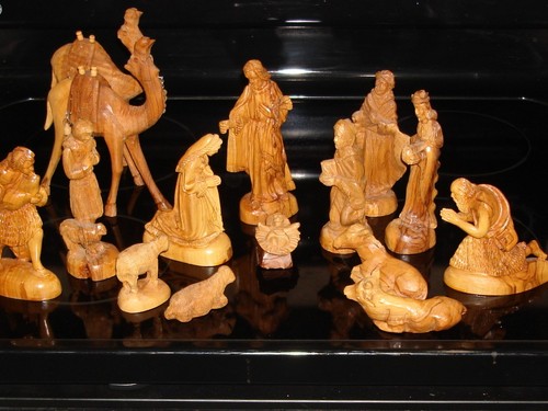 15 - Piece Holy Land Olive Wood Nativity Scene Max. 8" Tall | eBay