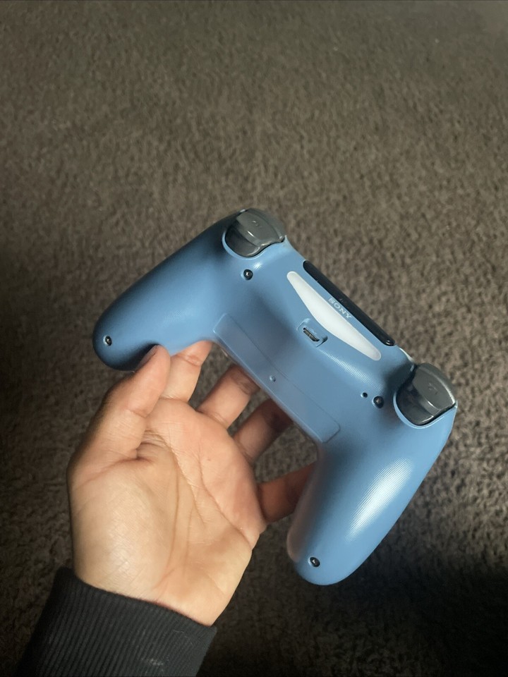 Sony DualShock 4 Wireless Controller for PlayStation 4 - Blue ...