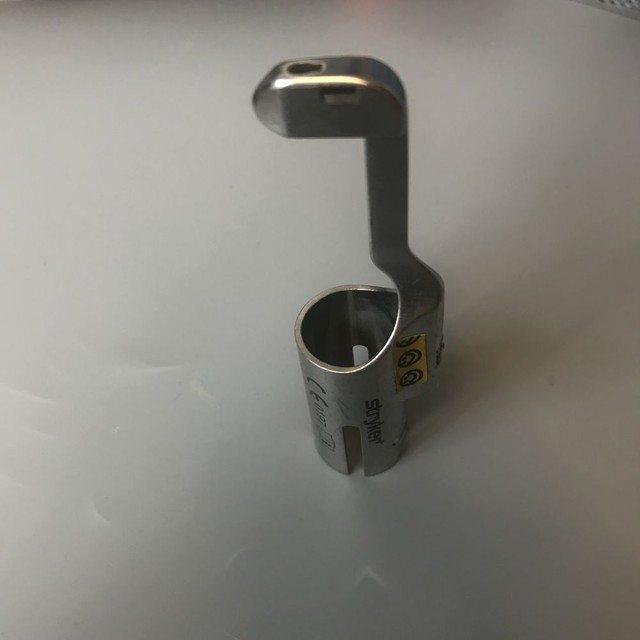 Stryker System 7 7207-003-000 Sternum Blade Guard for sale online | eBay