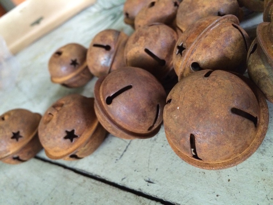 SET/12 JINGLE BELLS 1.5" 1 1/2 in Primitive Rusty Tin 38-40mm Christmas ...