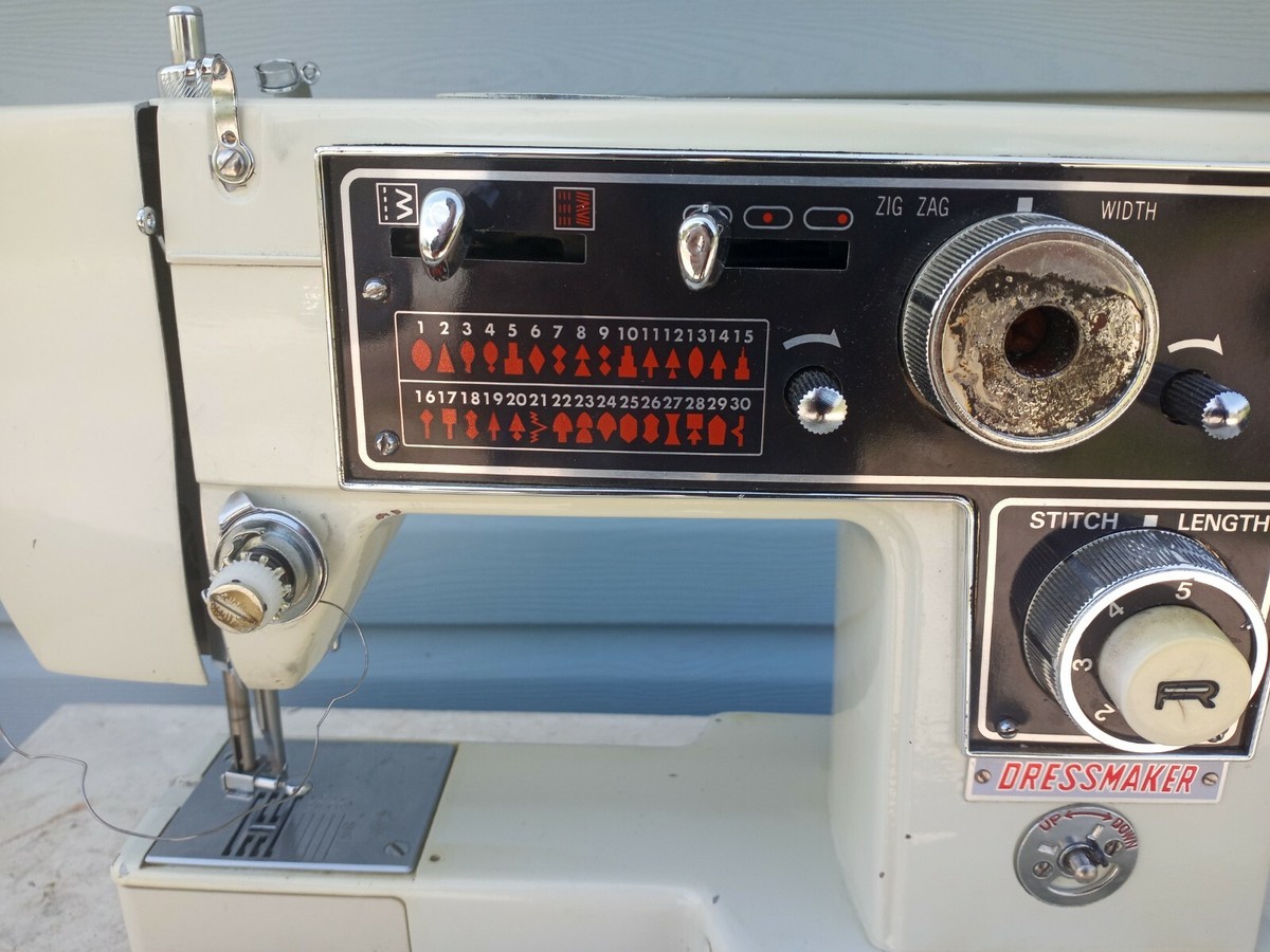 Dressmaker Sewing Machine Zig Zag