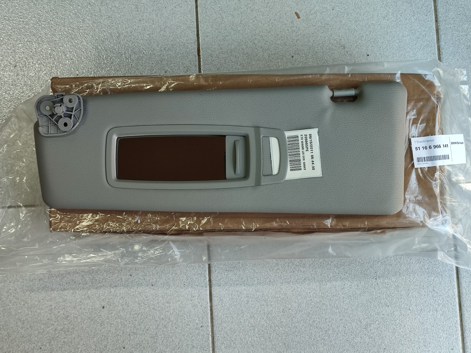 BMW X5 E70 sun visor left make-up lamp HIMMELGRAU GENUINE 51166966141 ...