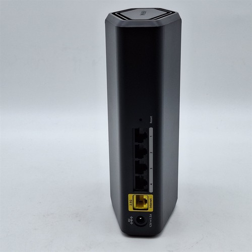 NETGEAR Nighthawk Dual-Band WiFi 7 Router (RS90-100NAS) | eBay