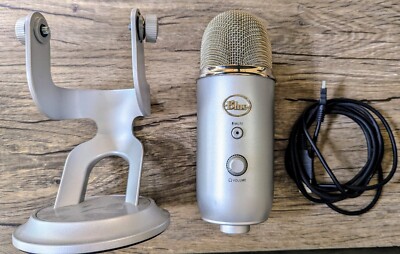 Blue Yeti Silver Microphone Multi-Pattern USB Wired Mic W/ Stand Silver ...