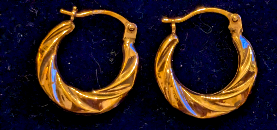 13 mms Hallmarked 9ct gold hoop earrings 0.6 gms | eBay UK
