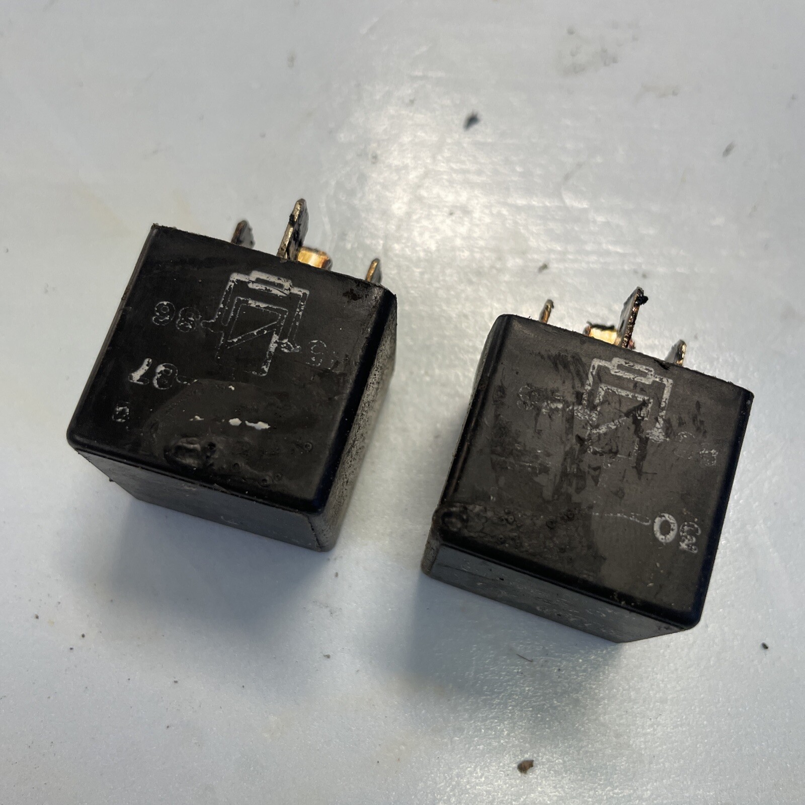 Two Trim & Tilt Relays For Johnson Evinrude Outboard Marine 584416 ...