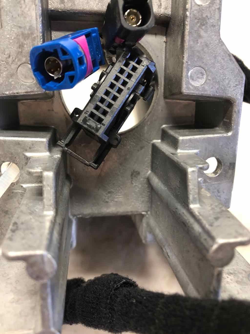 2012 BMW MINI COOPER CLUBMAN JCW Front Center Console Storage Lid ...