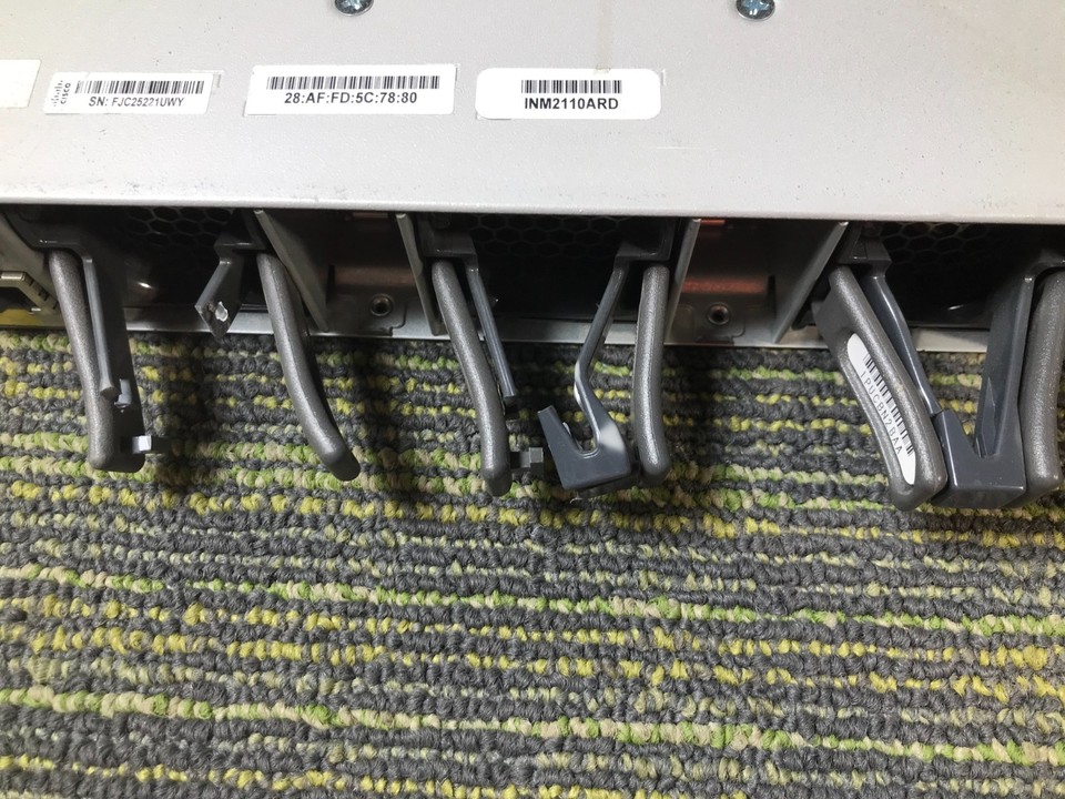 Cisco Catalyst 9300 C9300-48P-A 48-Port PoE+ Gigabit Switch NO PWR ...