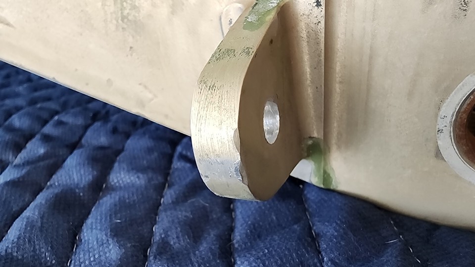 2110001-1 (Cast: 1210702-498) Cessna P210N Carry-Thru Spar | eBay