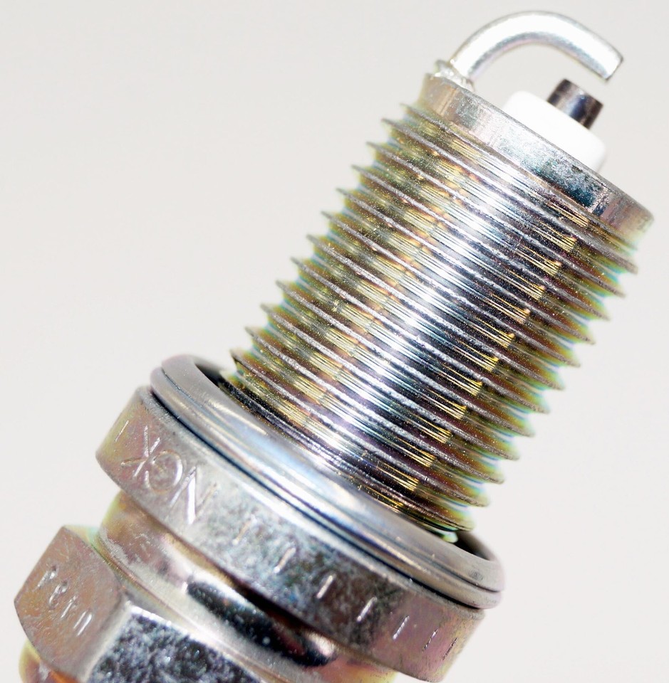 Set of 8 Genuine NGK 4644 Solid Tip Spark Plug V-Power BKR7E | eBay