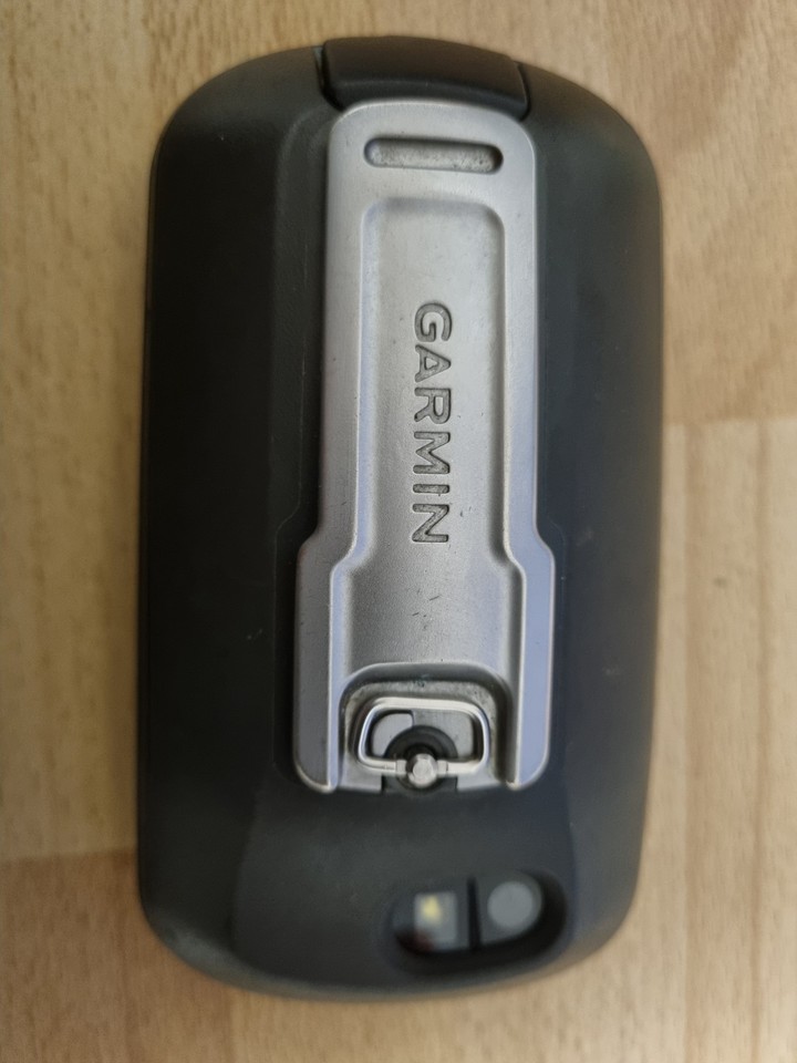 Garmin Oregon 650 Handheld GPS Navigator for Hiking and Geocaching UK ...