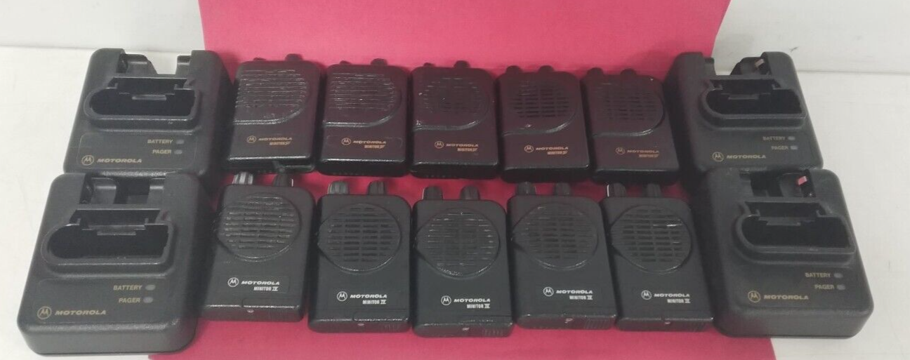 Lot 10 Motorola Minitor Emergency Fire Radio Pagers &4 BATTERY CHARGER ...
