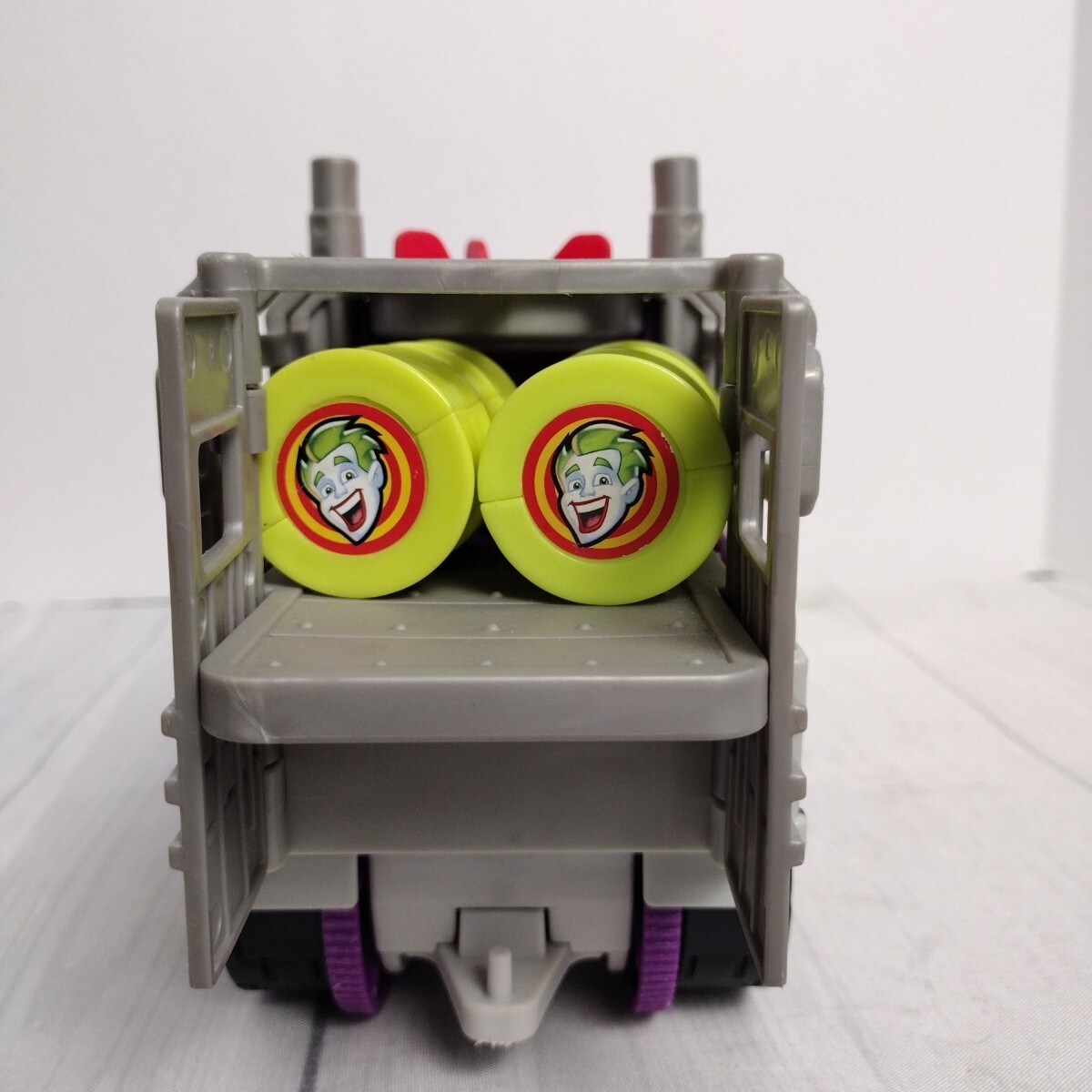 Fisher Price IMAGINEXT DC Super Friends The PENGUIN SNOW TANK & Yellow ...