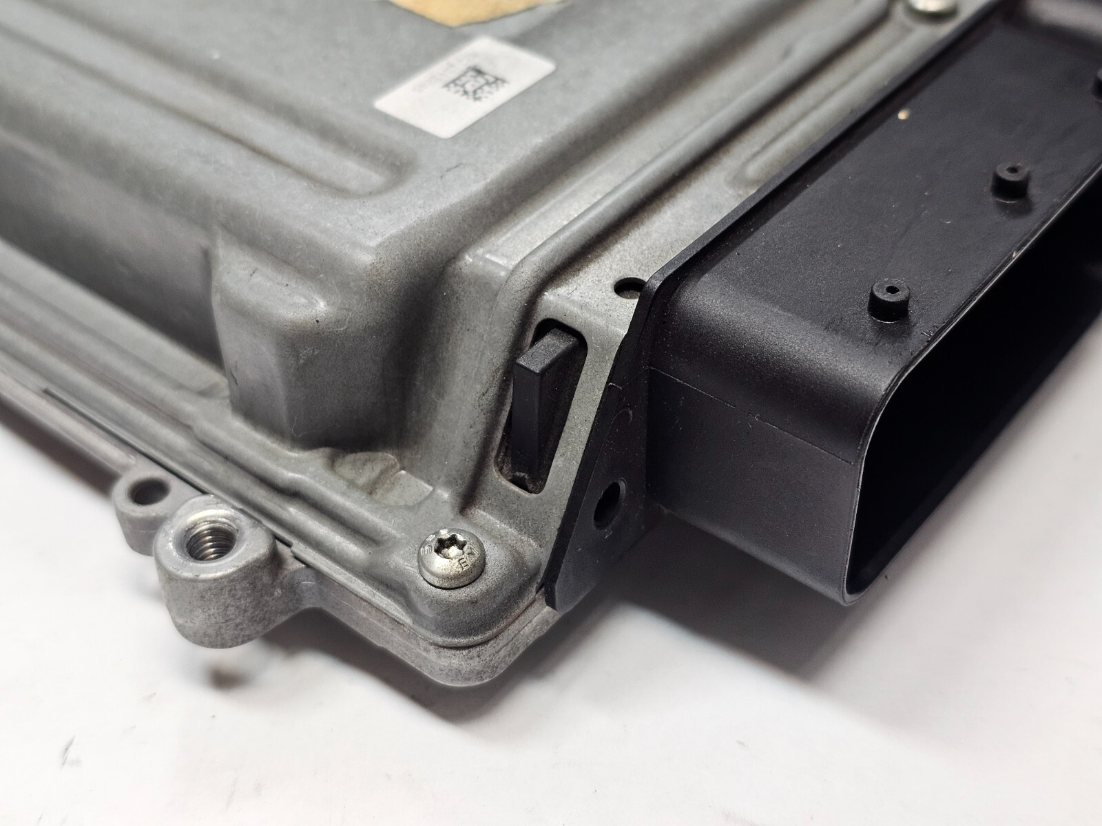 14-18 Mercedes Benz E350 E400 BOSCH Engine Computer Control Mod ...