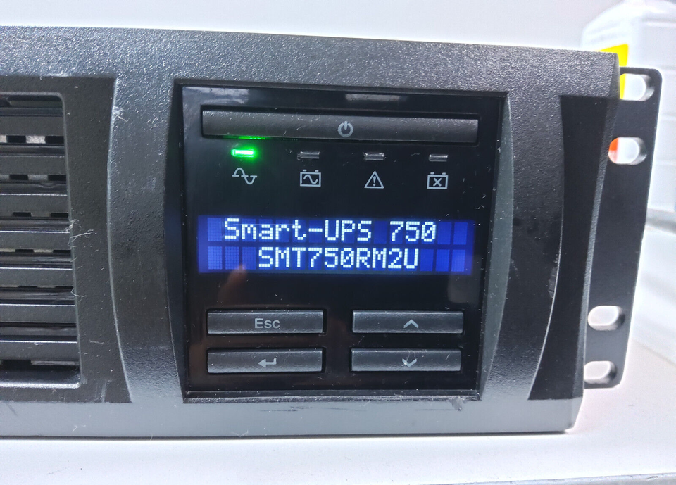 APC SMT750RM2U SMART-UPS 750VA, 120V, 500W, 6.25A MAX | eBay