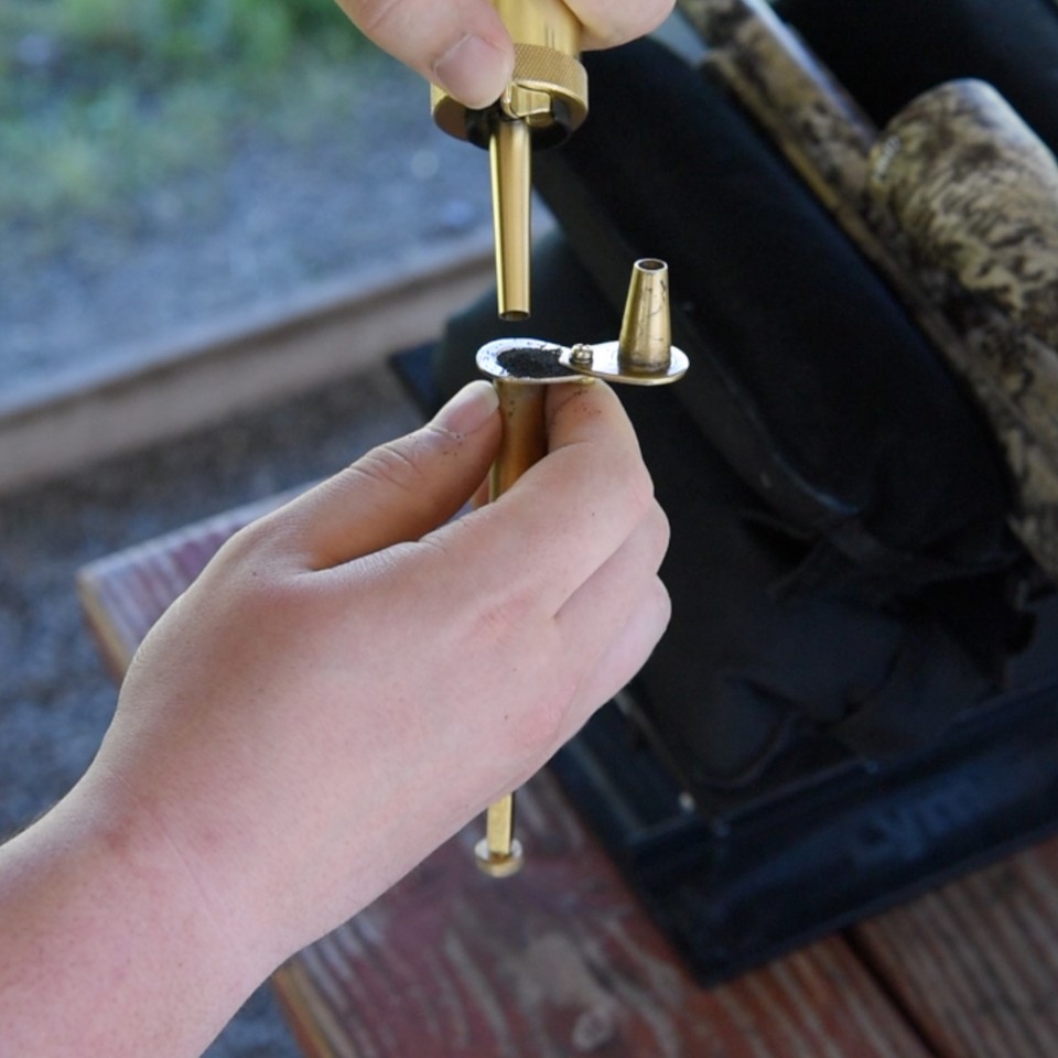 Muzzle-Loaders™ Black Powder Flask - 1350 Grain Capacity - Brass Powder ...