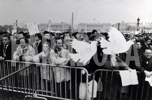 Photo de presse vintage Histoire,Manifestation Pacifiste,France,1990 ...