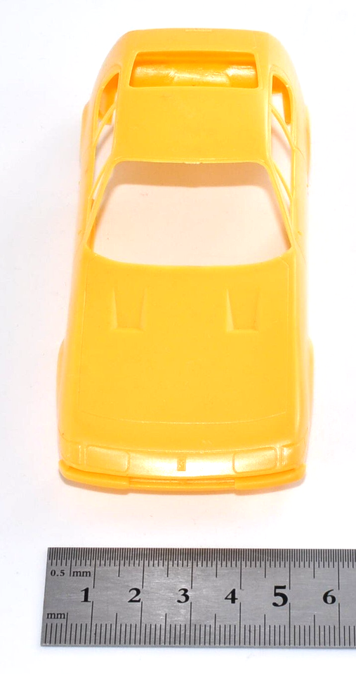 Vintage Ikko Mokkei Ferrari 365 GTB/4 Daytona 1/32 Scale Wind-Up Model ...