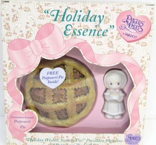 Precious Moments Holiday Essence Gift Set Figurine and Potpourri Pie ...