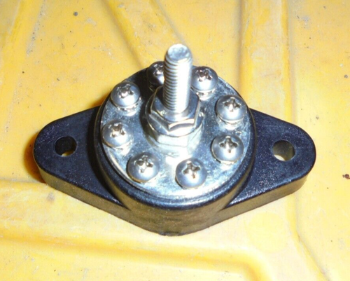 SMALL MOTOR MOUNT 3.25L X 1.75W 2.5" HOLE SPACING 1/4 STUD | eBay