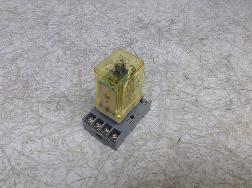IDEC RR2P-U 24 VDC Coil Pilot Cube Relay RR2PU w/ Relay Base DC24V | eBay