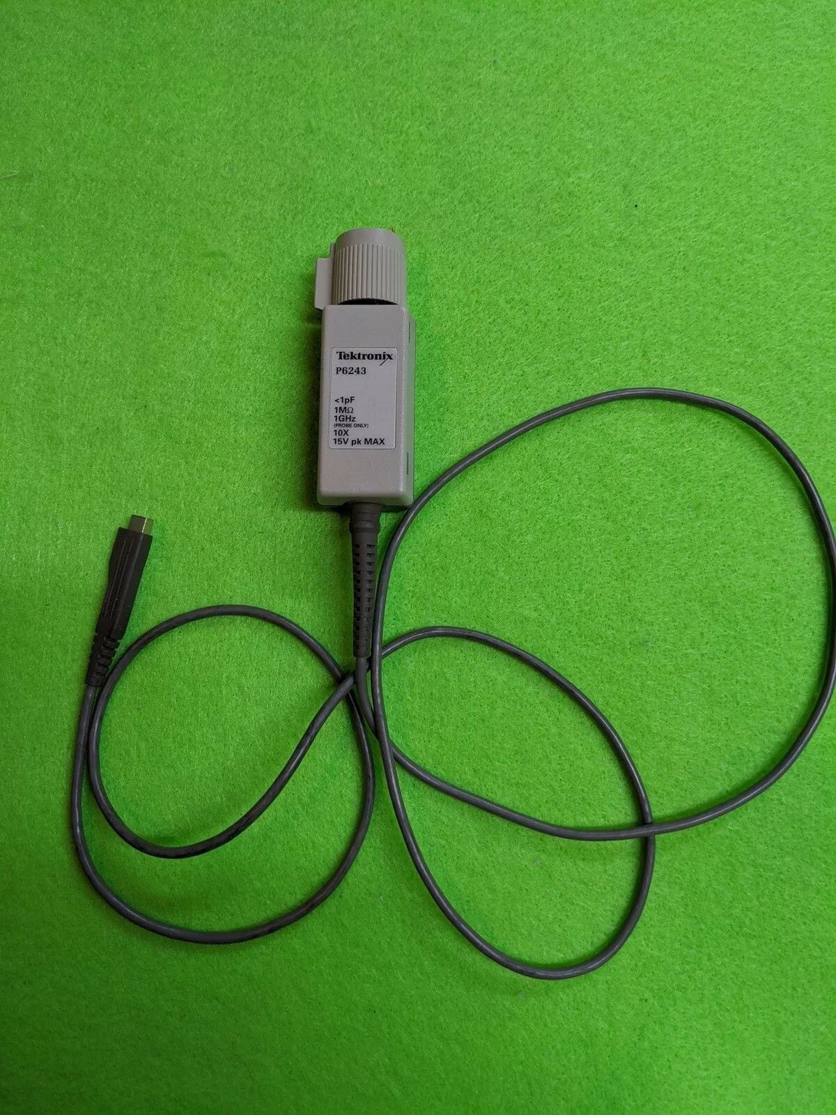 Tektronix P6243 TDS500 TDS600 1 Mohm 1pF 1.0GHz, 10X 15v pk MAX Probe ...