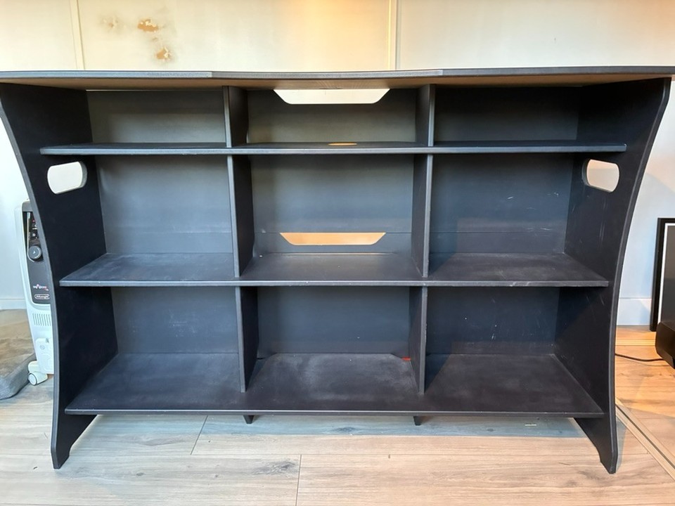 DJ STAND!! SUPER STURDY!! GRAB A BARGAIN!!! (NOW DISASSEMBLED - SEE PIC ...