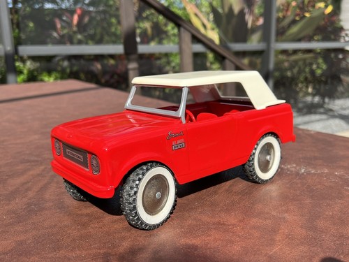 Vintage ERTL International Harvester Scout Tru Scale | eBay