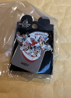 Disney Fab 4 Personalized Name Pin Badge w/Mickey Minnie Donald Goofy ...