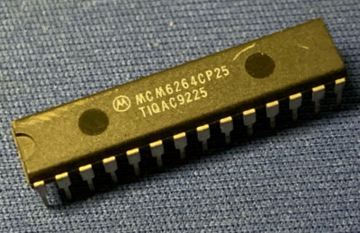 MCM6264CP25 MOTOROLA 6264N 28-PIN DIP SRAM IC RARE LAST ONE | eBay