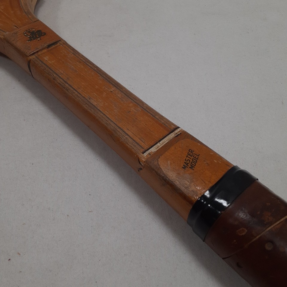 VINTAGE Harry C Lee & Co New York The Bat Wood Tennis Racquet and Wood ...