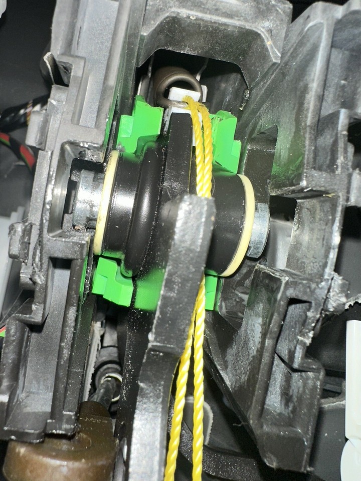 Vauxhall Corsa E, D, Adam Clutch Pedal Return Spring Retaining Clip ...