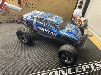 Traxxas Rustler 4x4 VXL 1:10 Scale Stadium Truck | eBay