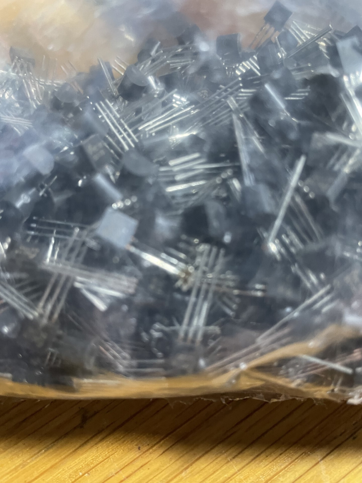 A lot of 10, 25, 50 BS170 MOSFET Transistor 500mA 60 Volts N-Channel ...