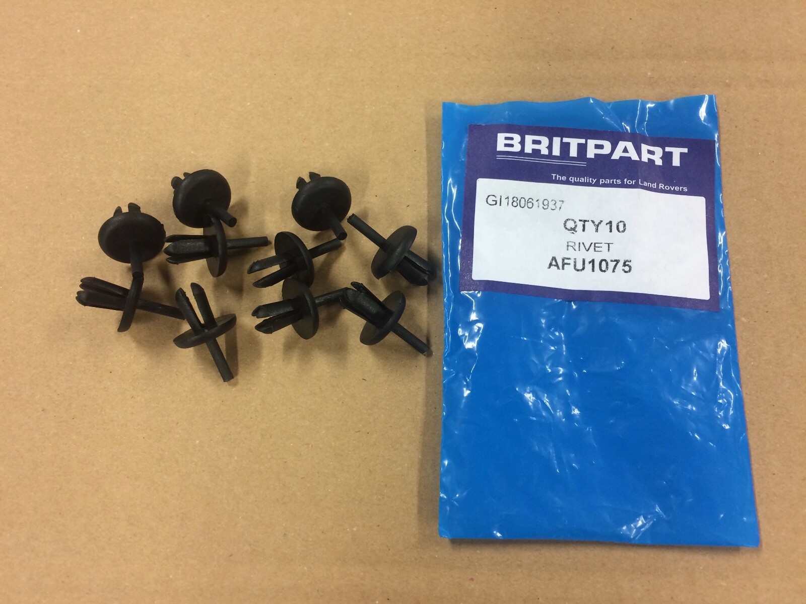 10x Clip AFU1075 Radlauf/Verbreiterung Land Rover Defender | eBay.de