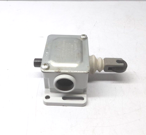 Lovato PLNU1-RW Limite Interrupteur Ui 400V AC 15 3A Dc 13 10A 24V Pln ...