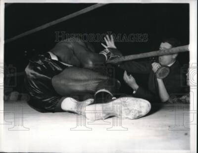 1959 Press Photo Middleweight Boxer Bobby Boyd Fights Spider Webb ...