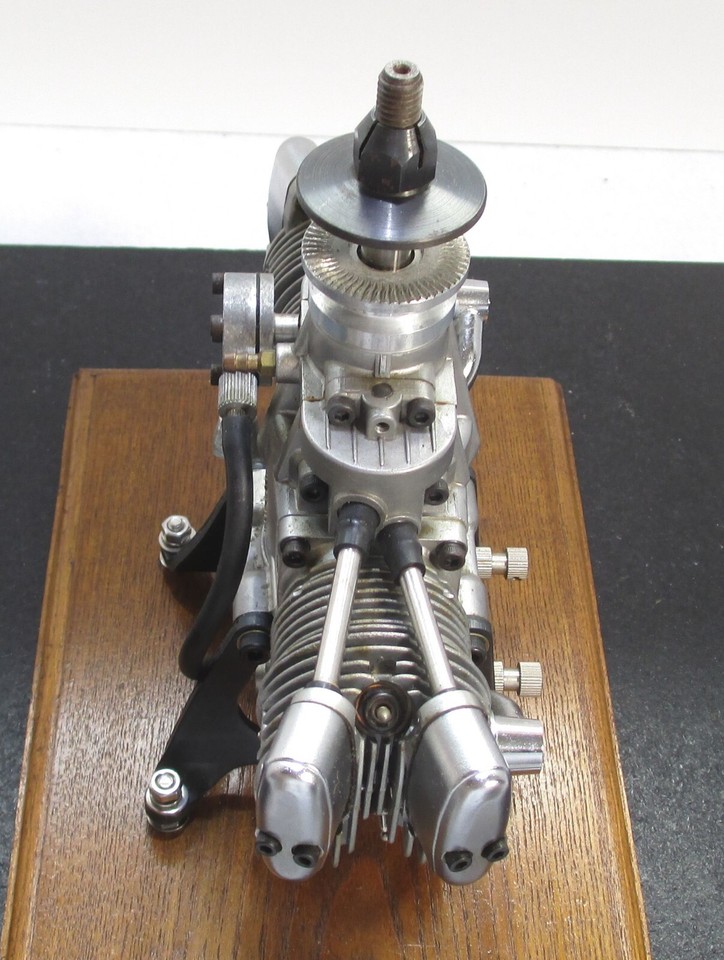 SAITO FA-130T 21.24cc Flat Twin Hemi Head 4 Cycle Glow Engine for R/C ...