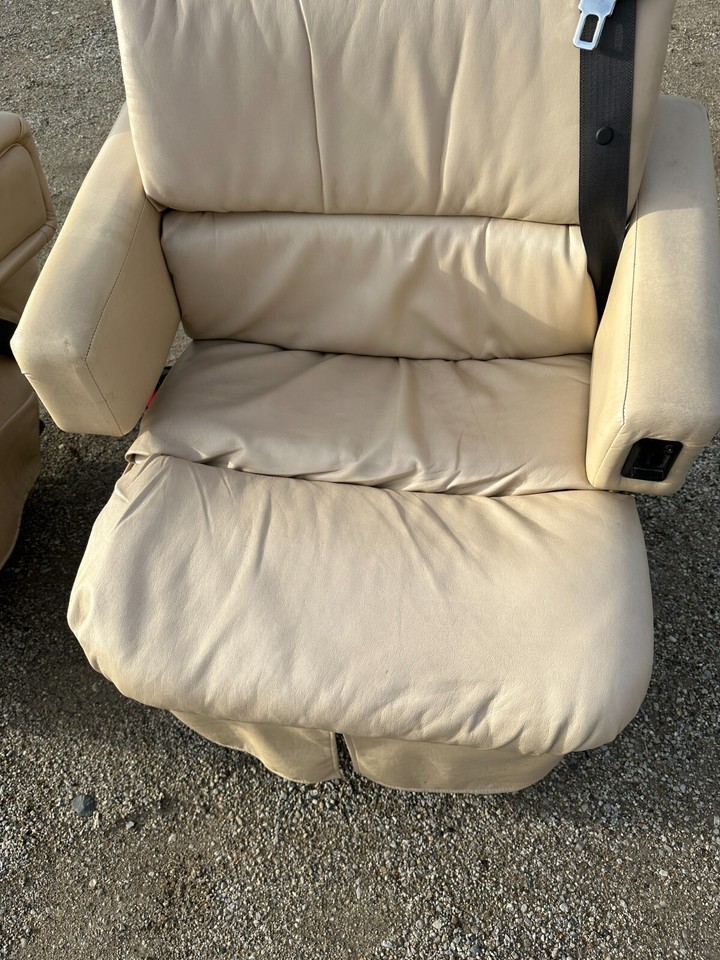 Flexsteel RV POWER Captain's Chairs Seats PAIR Cream motorhome coach ...