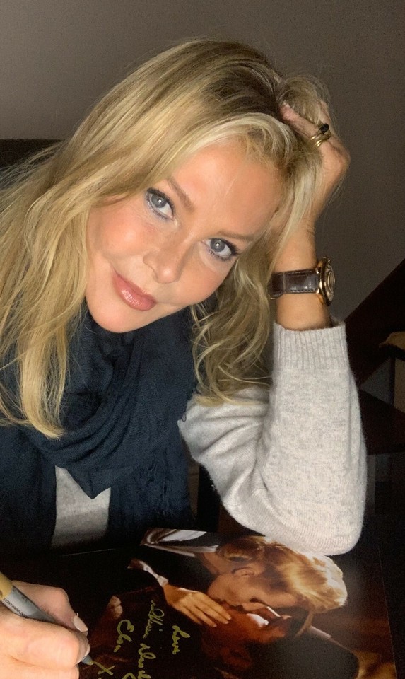 Alison, Harrison Ford & Sean Connery - Indiana Jones And The Last ...