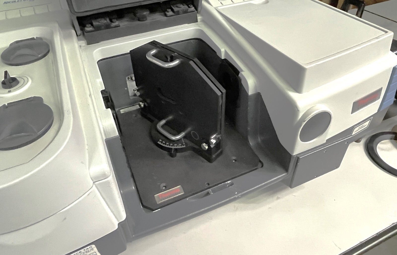 Thermo Nicolet 6700 FT-IR Wafer & Solid Profiling System, NICE & tested ...