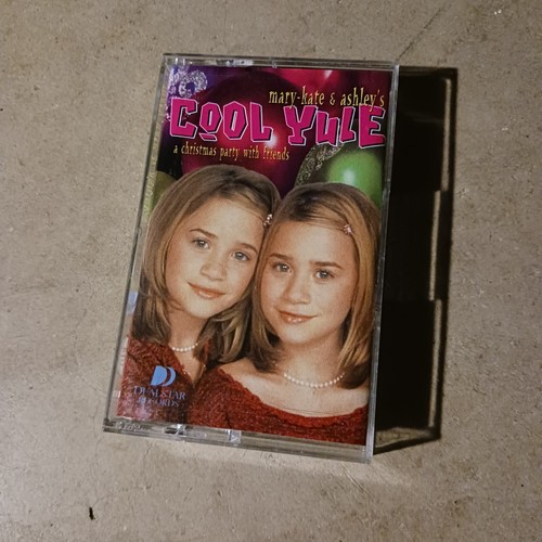 Mary Kate and Ashley COOL YULE Audio Music Cassette 1999 Christmas RARE ...