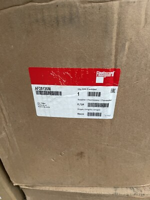 Fleetguard GENUINE Air Filter AF25135M | Aftermarket Branded ...