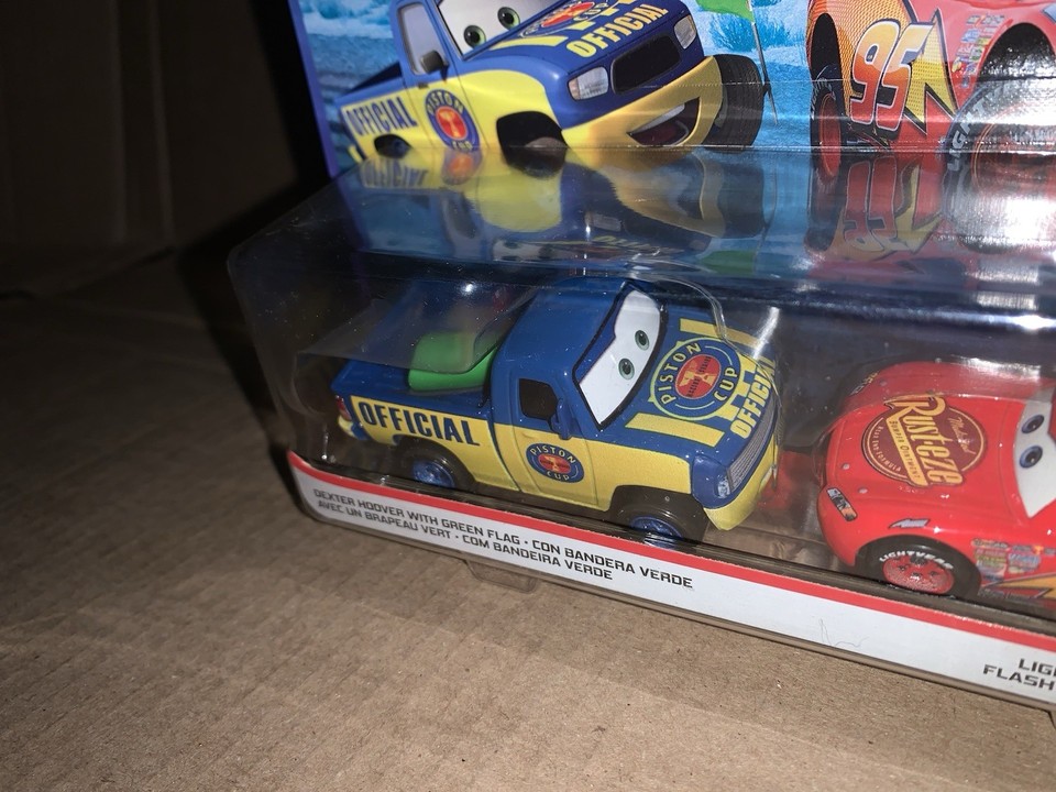 2018 Disney Pixar Cars Dexter Hoover With Green Flag & Lightning ...