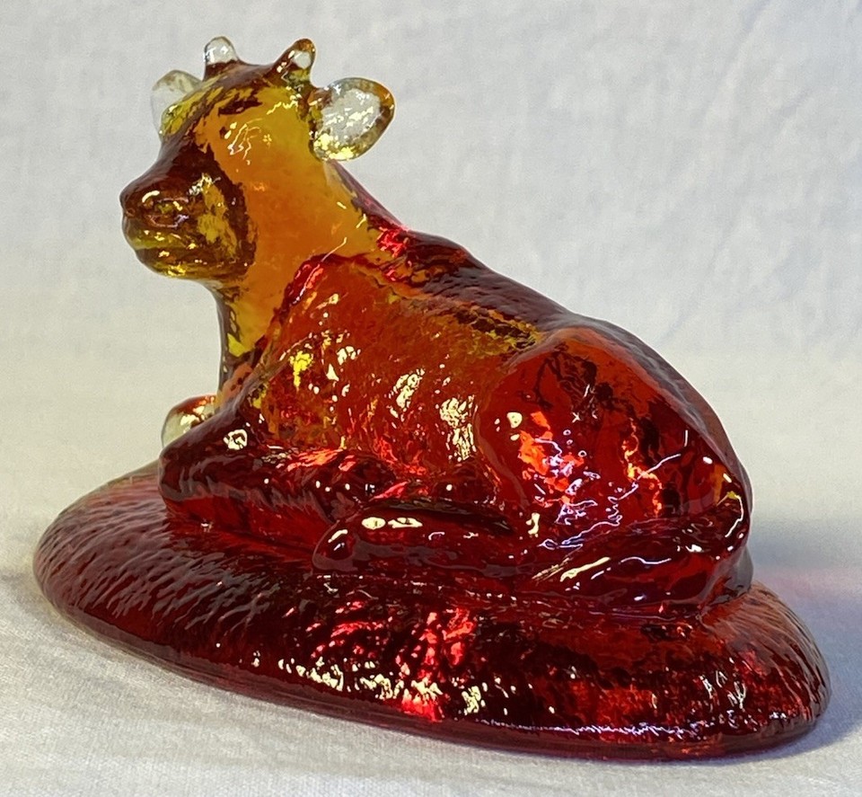 Boyd Art Glass “ Mable ” The Cow In Cherry Red # 21 Made 9-6-2001 GLOWS ...