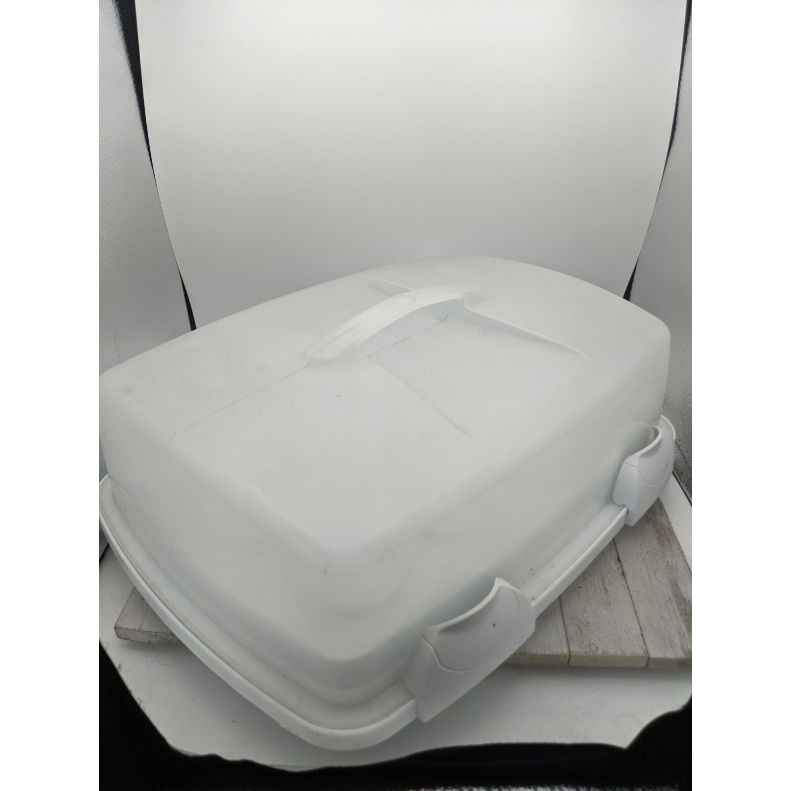 Wilton 3-in-1 Cupcake Muffin Cake Mini Caddy Carrier See Through Holder ...